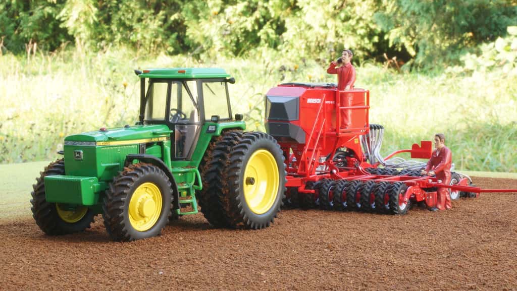 John Deere 4960 mit Doppelbereifung: Nur ein neues Kleid