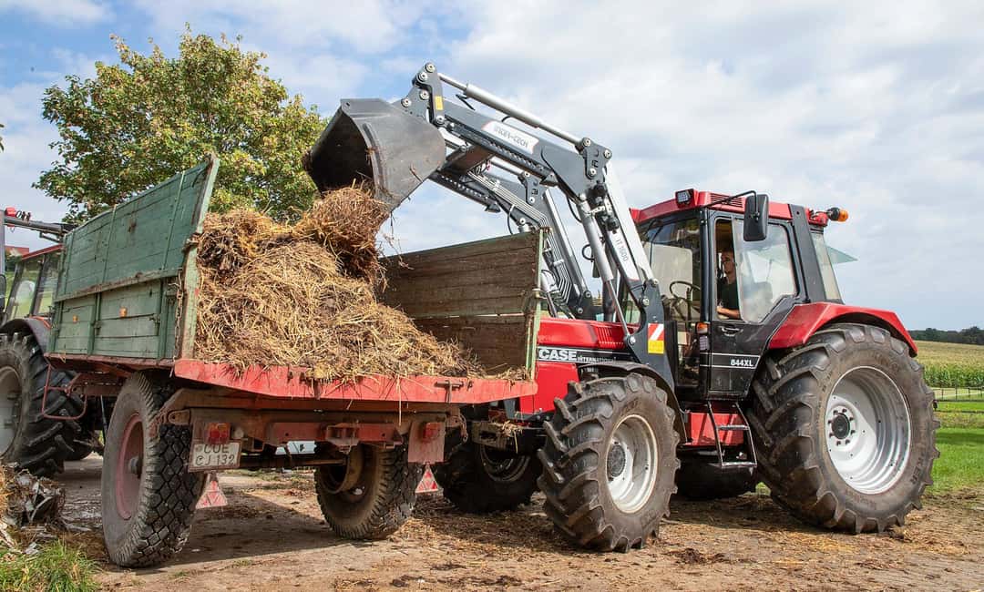 InterTech-Frontlader IT 1600: Halb so teuer, halb so gut? | profi