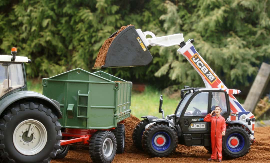 JCB Loadall 542.70 AgriPro „75 Jahre JCB“: Congratulations | profi