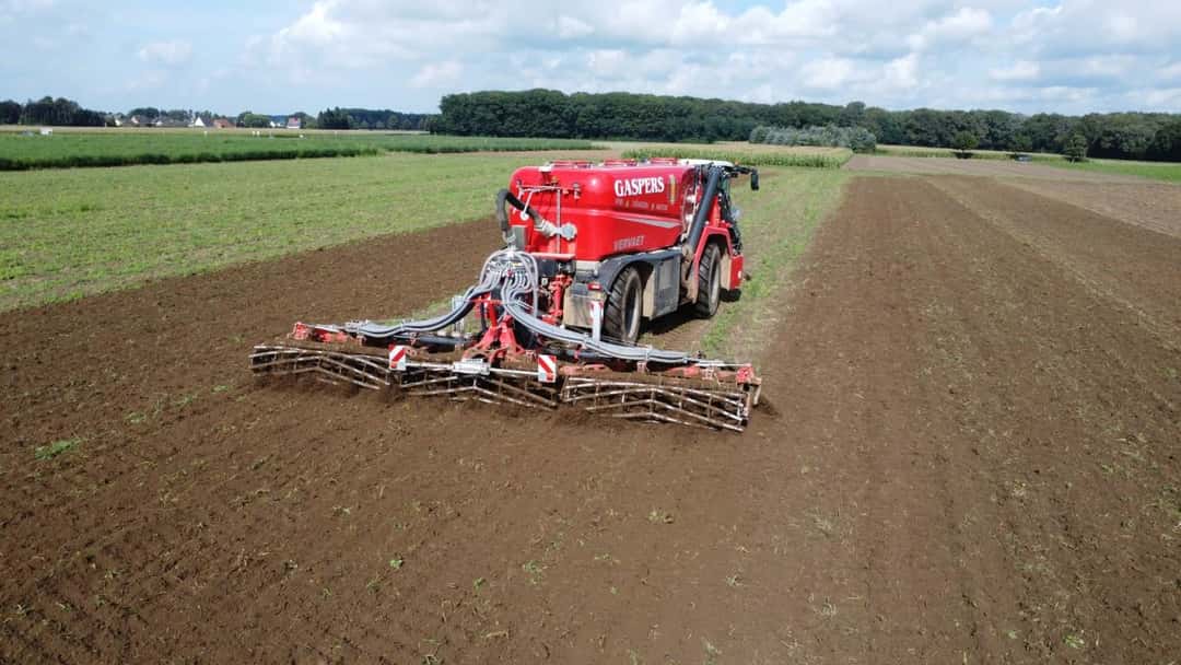 Evers mit neuer Güllekurzscheibenegge | profi