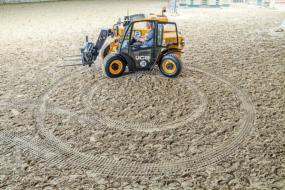 Teleskoplader JCB 514-40: Der kleine Lord